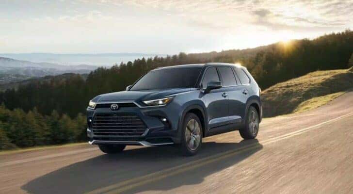 Sizing Up the 2024 Chevy Traverse vs 2024 Toyota Grand Highlander ...