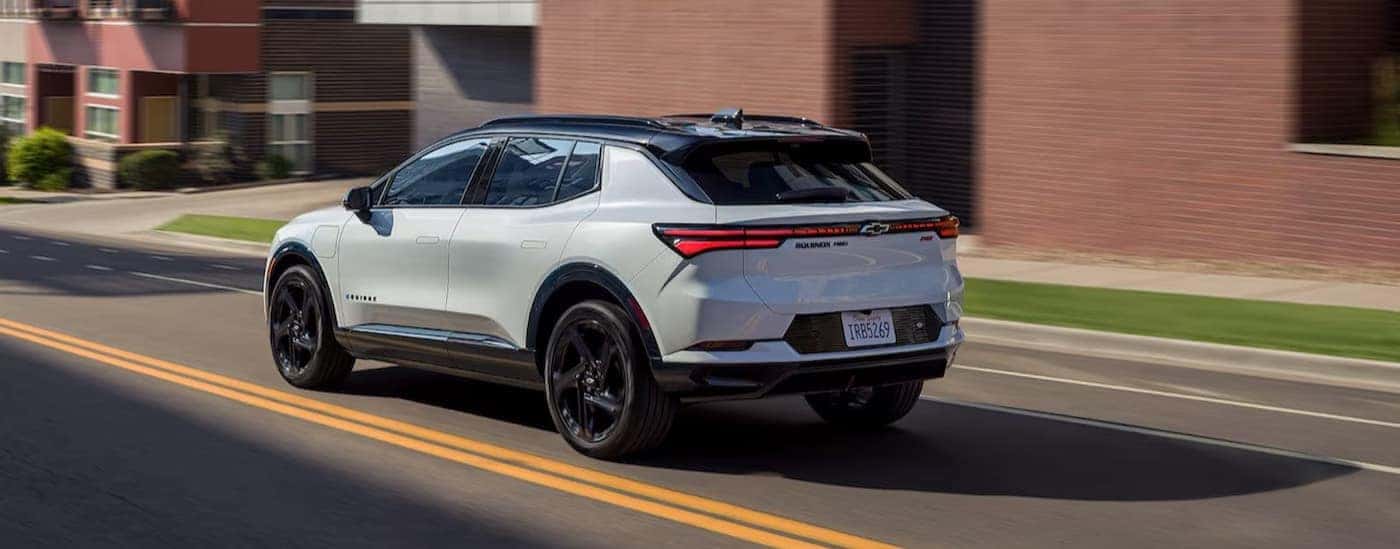 2025 Chevy Equinox vs 2025 Ford Escape | New & Used SUV Sales