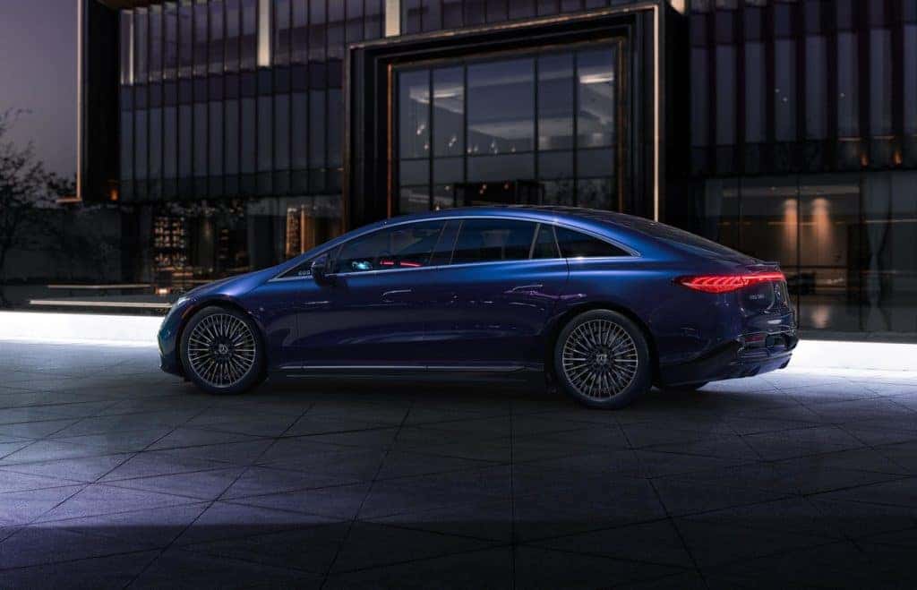 How Far Can You Go in the 2023 EQS? | Mercedes-Benz of Fairfield