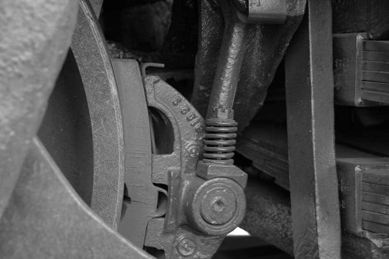 Signs You Need to Check Your Brakes Soon | Mercedes-Benz of Tyler